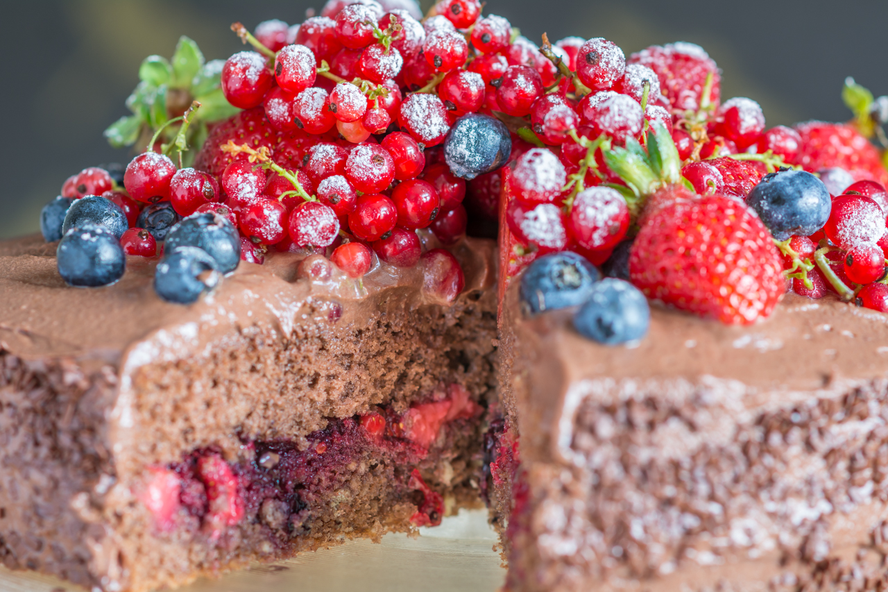 Schoko Beeren Kuchen